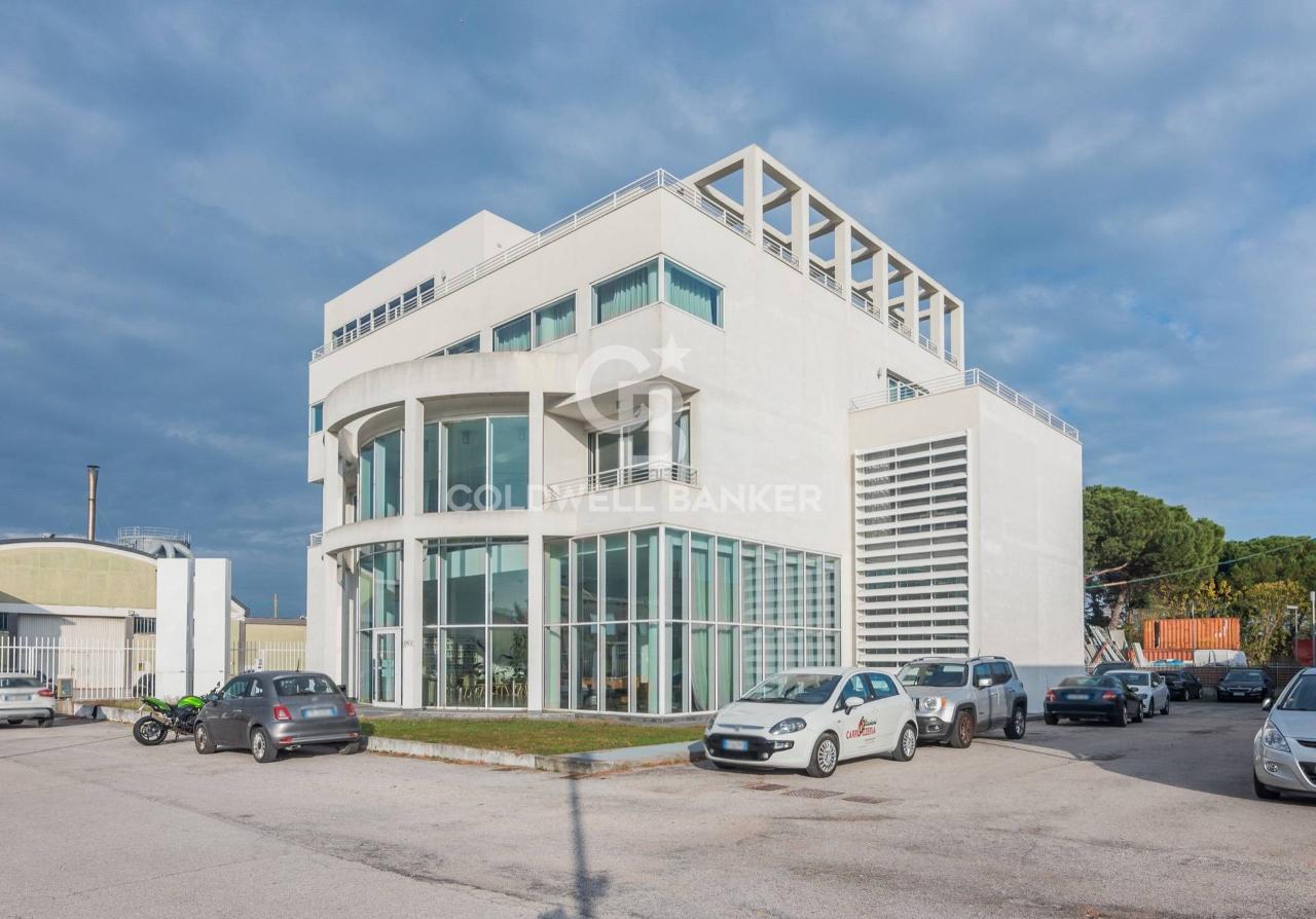 Negozio in affitto a Rimini