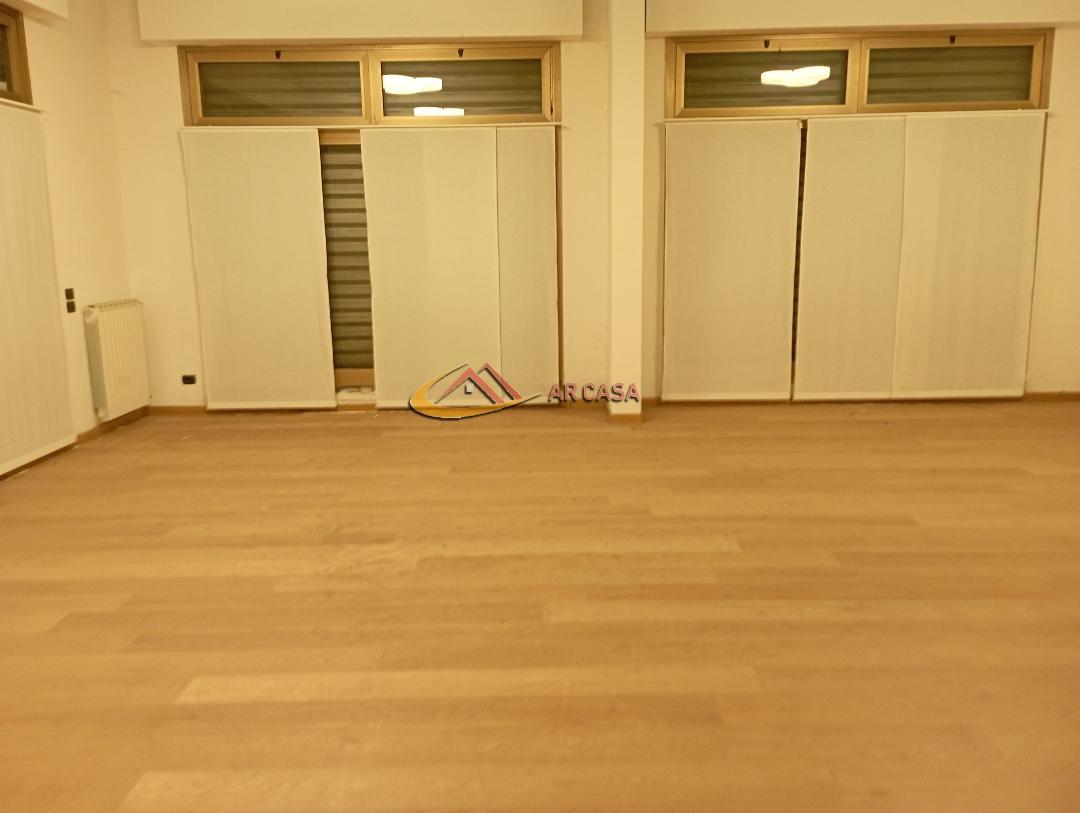 Negozio in vendita a Arezzo