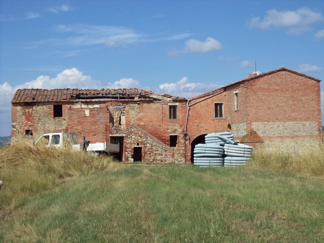 Rustico in vendita a Asciano