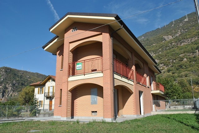 Villa bifamiliare in vendita a Borgone Susa