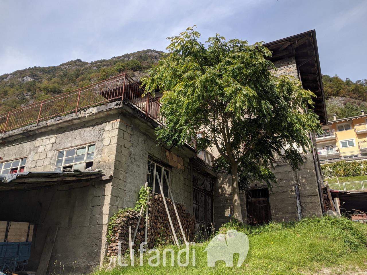 Casa indipendente in vendita a Caldes