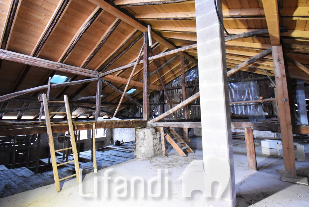 Casa indipendente in vendita a Sfruz