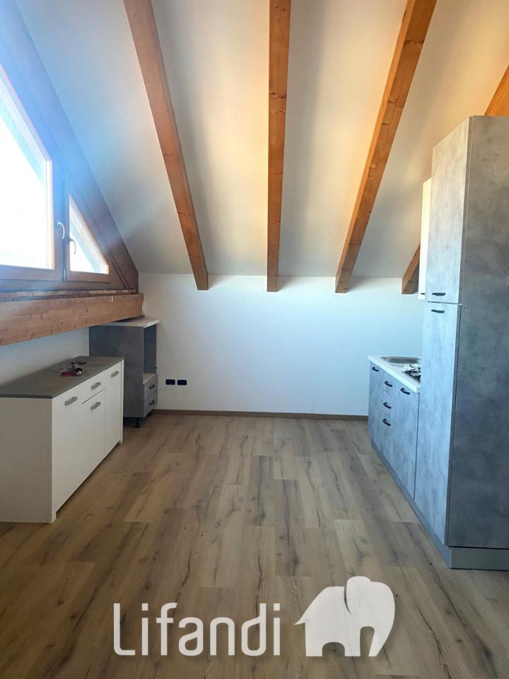 Appartamento in vendita a Contà