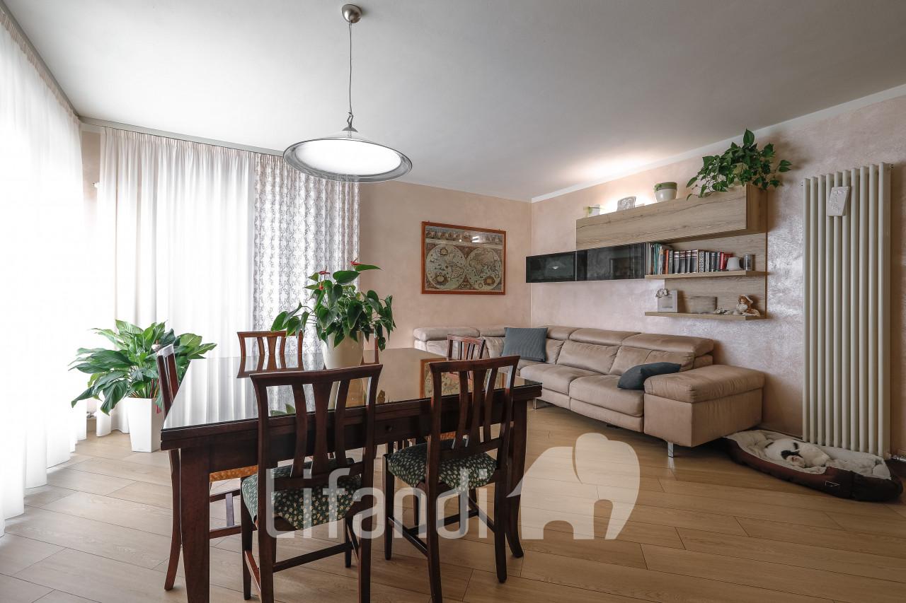 Appartamento in vendita a Cortina Sulla Strada Del Vino