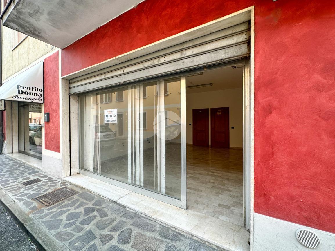 Negozio in affitto a Castel Goffredo