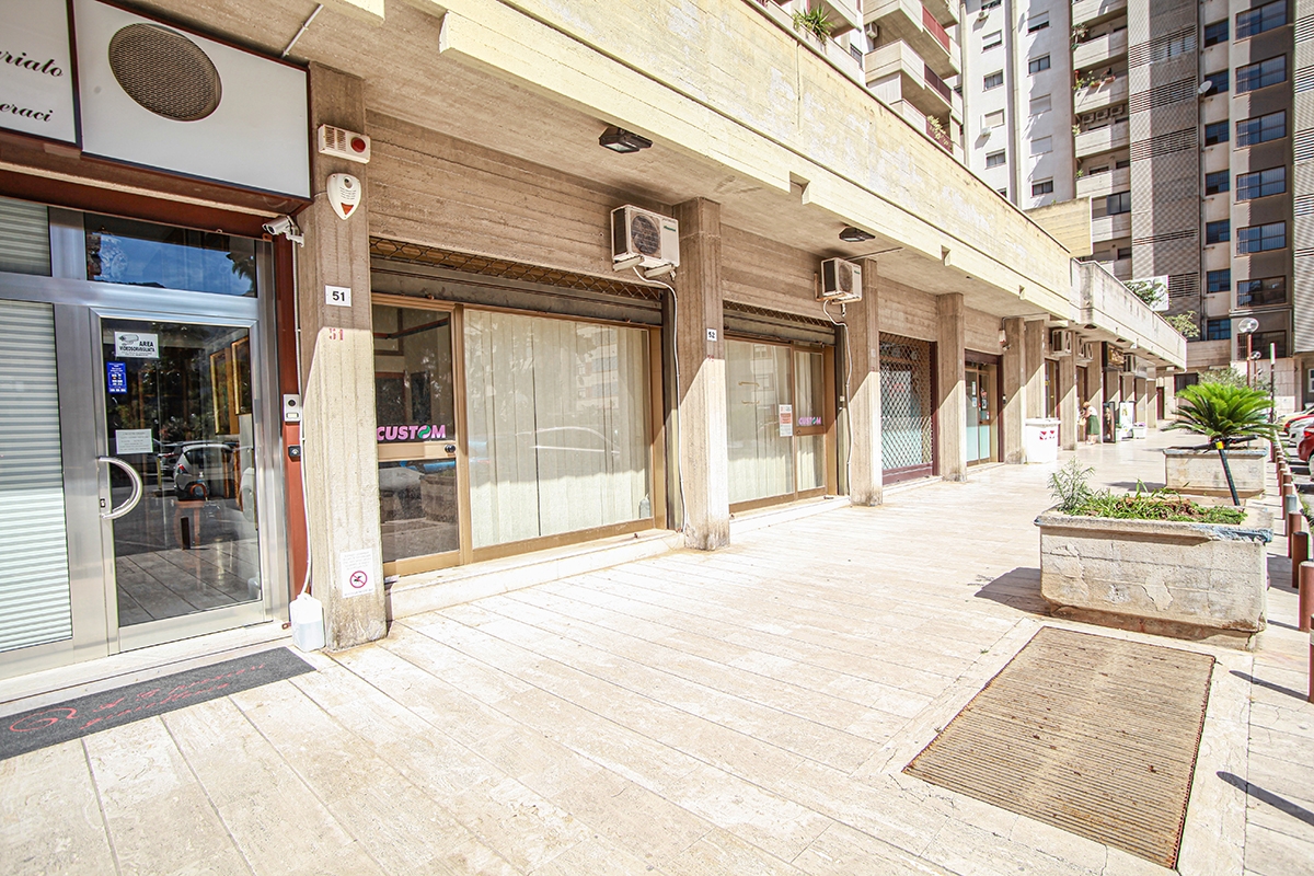 Negozio in affitto a Palermo