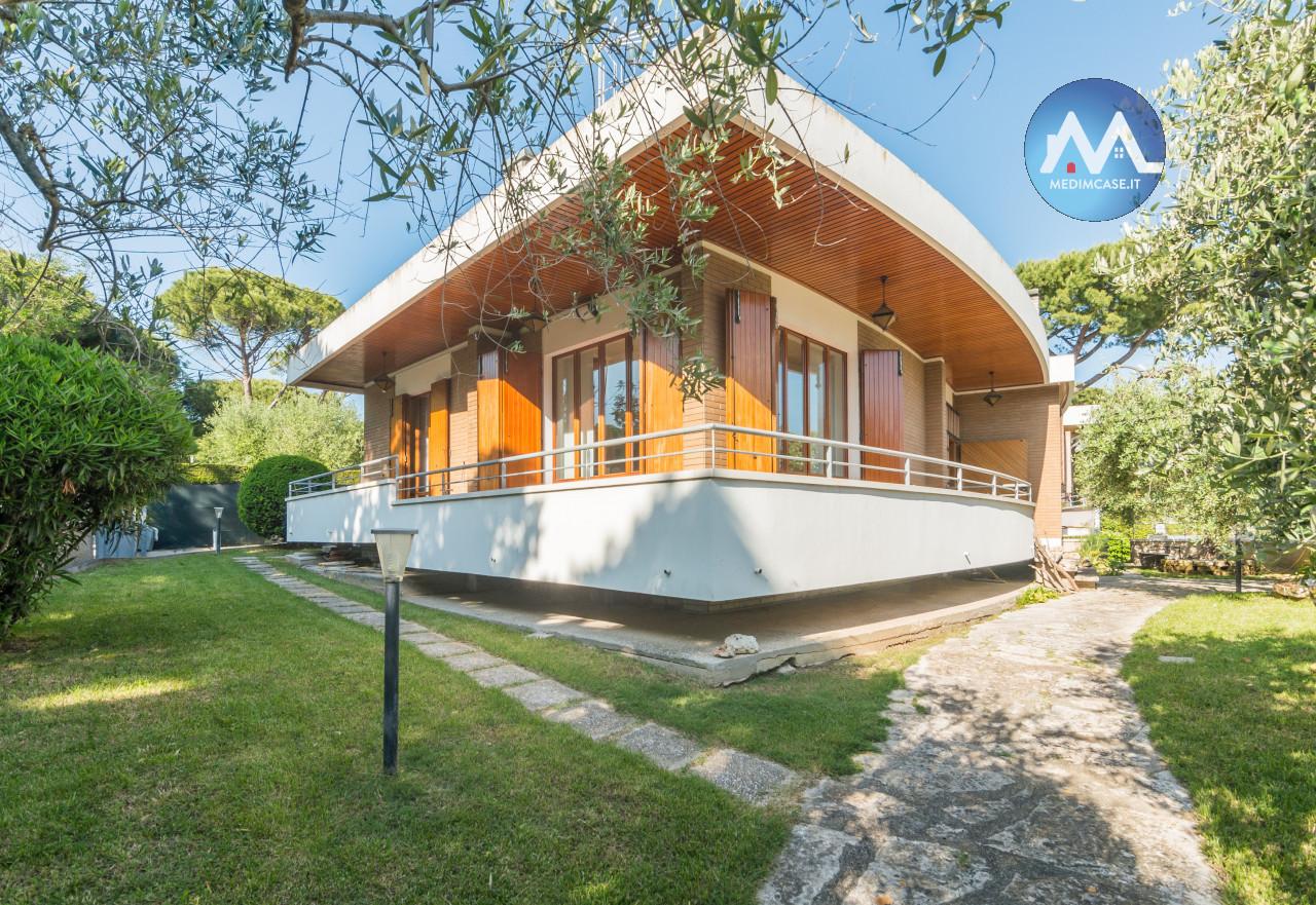 Villa in vendita a Pesaro