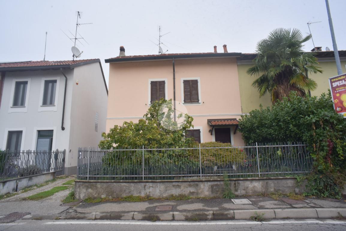 Villa in vendita a Casorate Primo