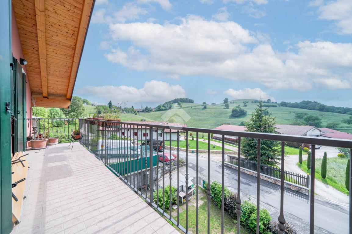 Appartamento in vendita a Rovere' Veronese