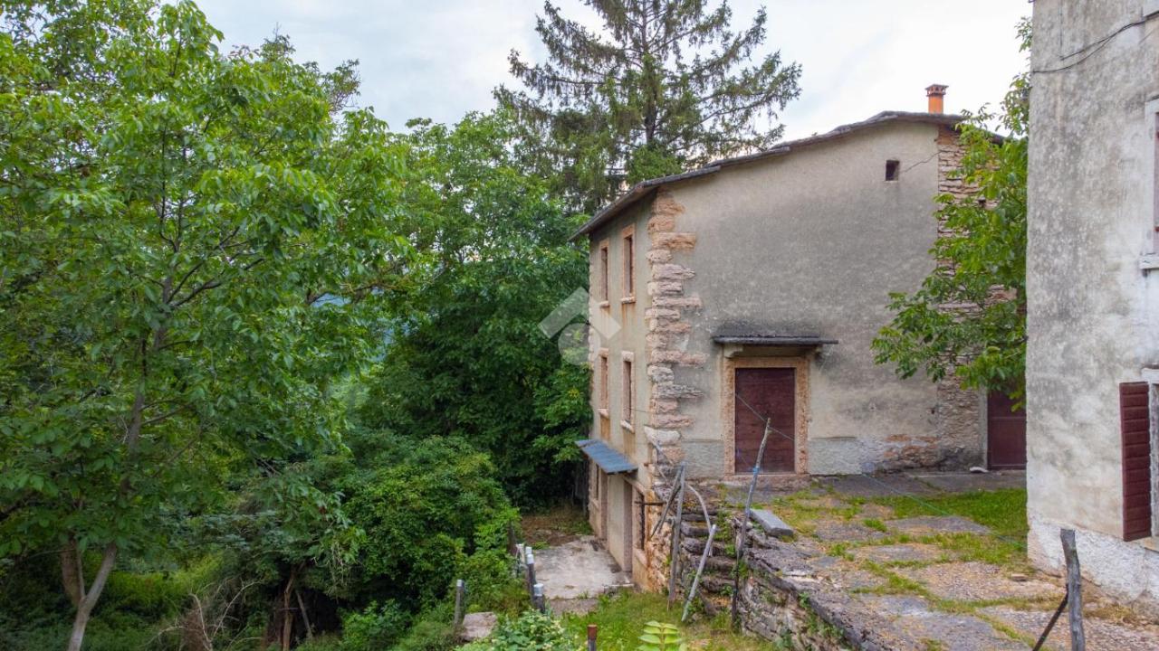 Rustico in vendita a Bosco Chiesanuova
