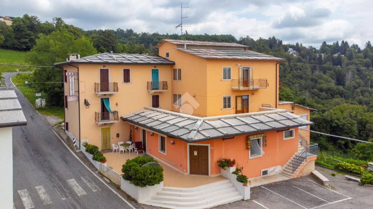 Palazzo in vendita a Erbezzo