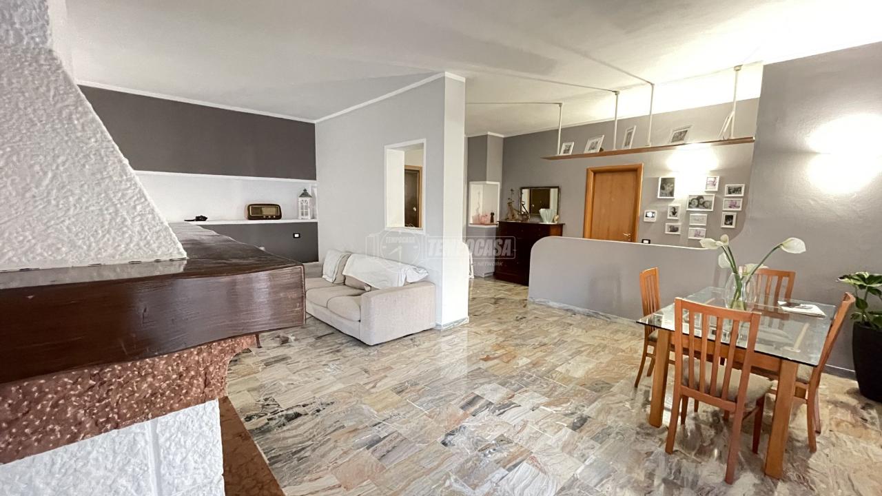 Appartamento in vendita a Busnago