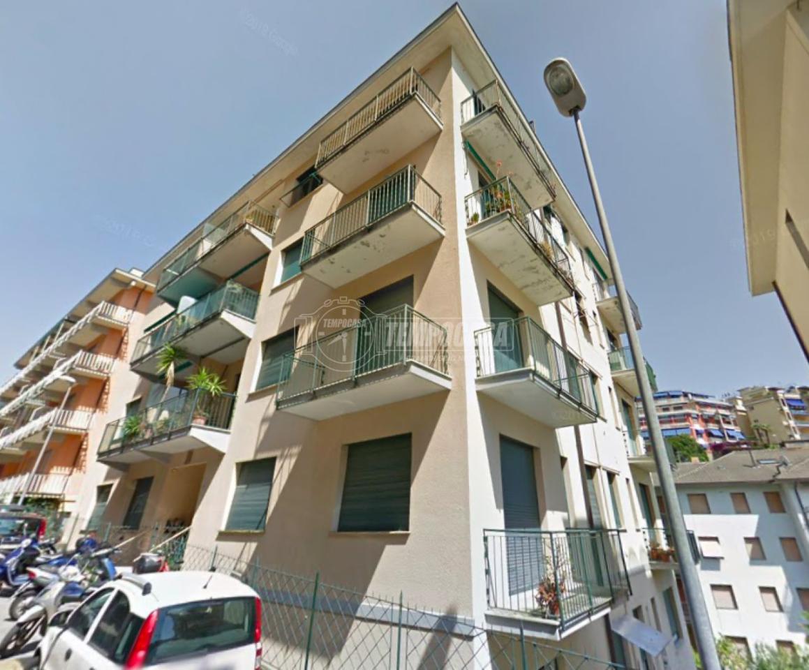 Trilocale in Via Aurelio Baisi, Rapallo