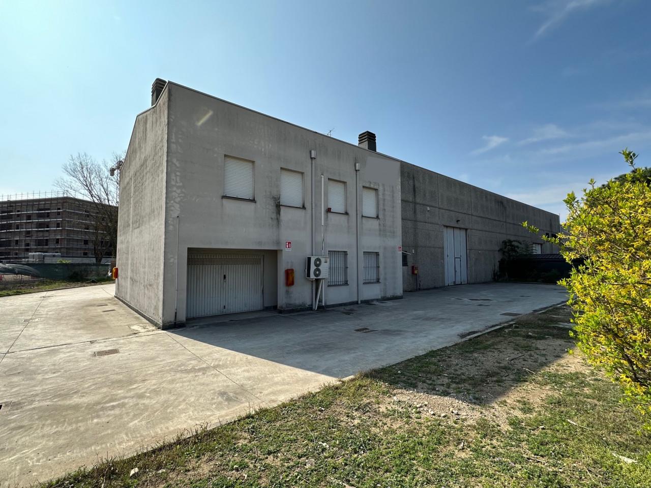 Capannone in affitto a Buccinasco