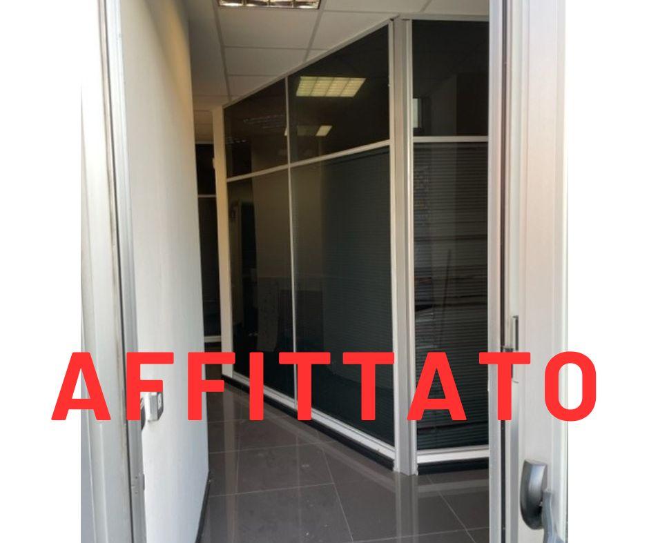 Ufficio in affitto a Buccinasco