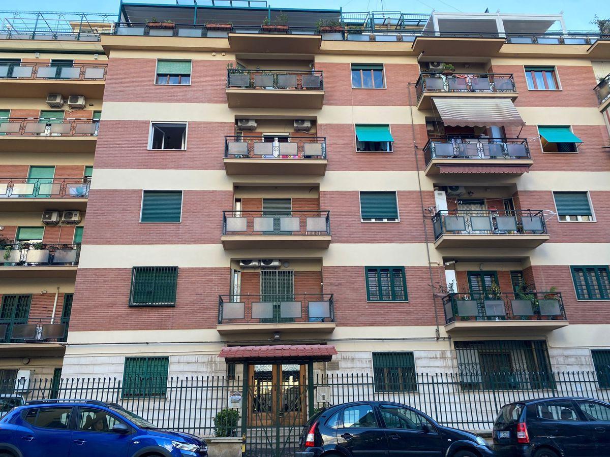 Appartamento in vendita a Napoli