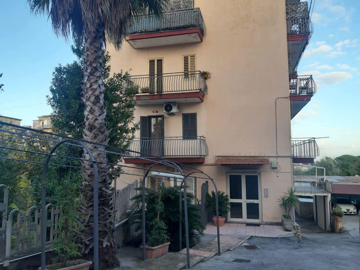 Appartamento in affitto a Napoli