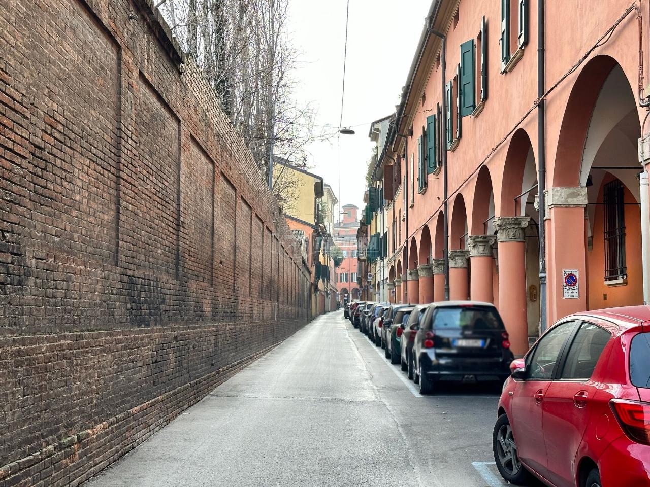 Negozio in vendita a Bologna