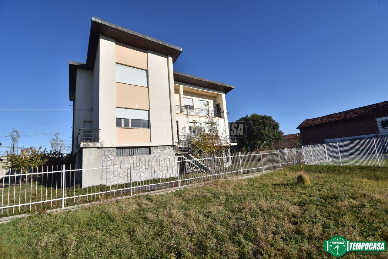 Palazzo in vendita a Leini'