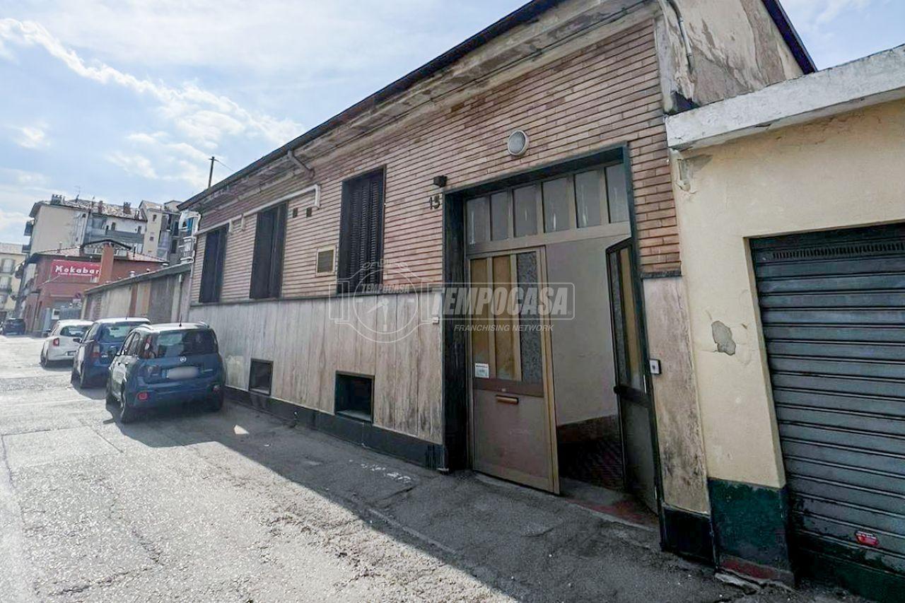 Trilocale in Via Stradella 238/15, Torino