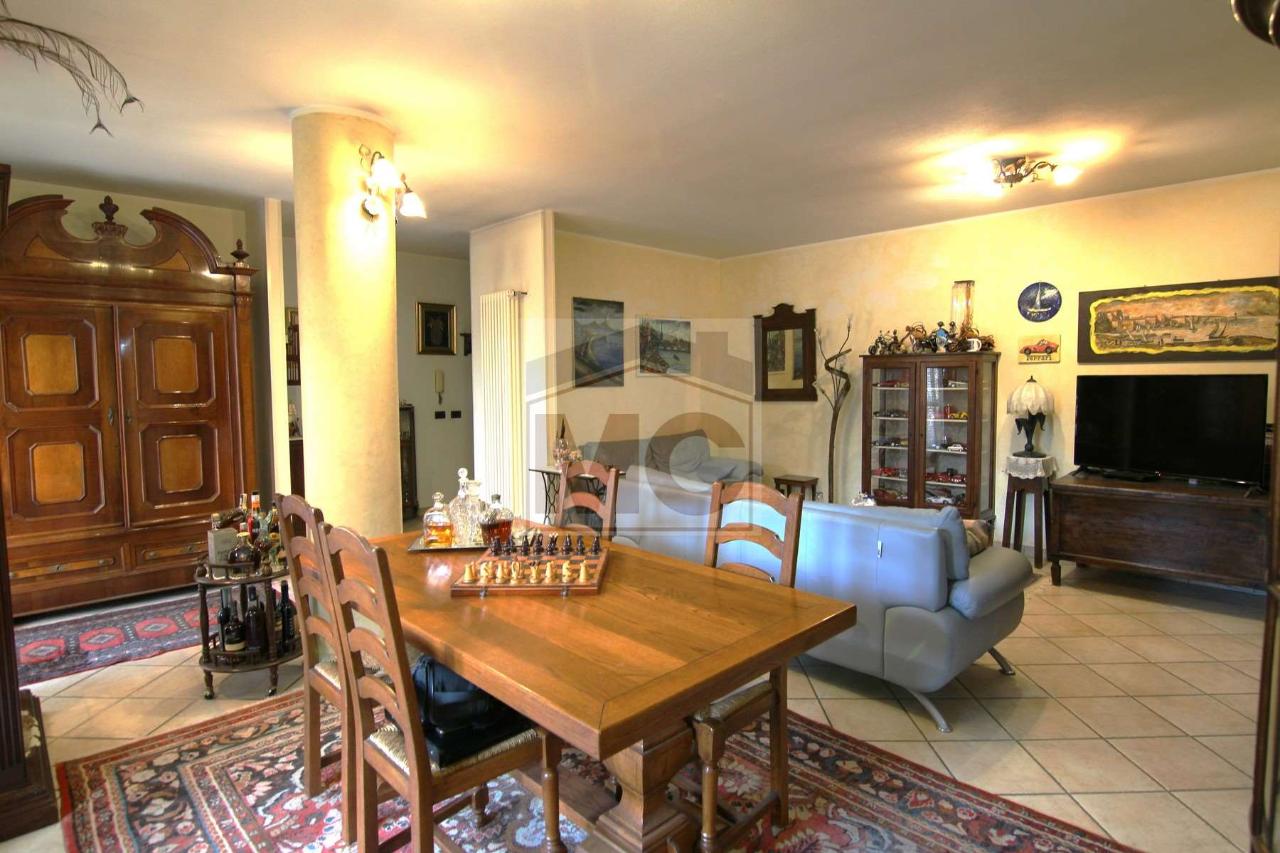 Appartamento in vendita a Viano