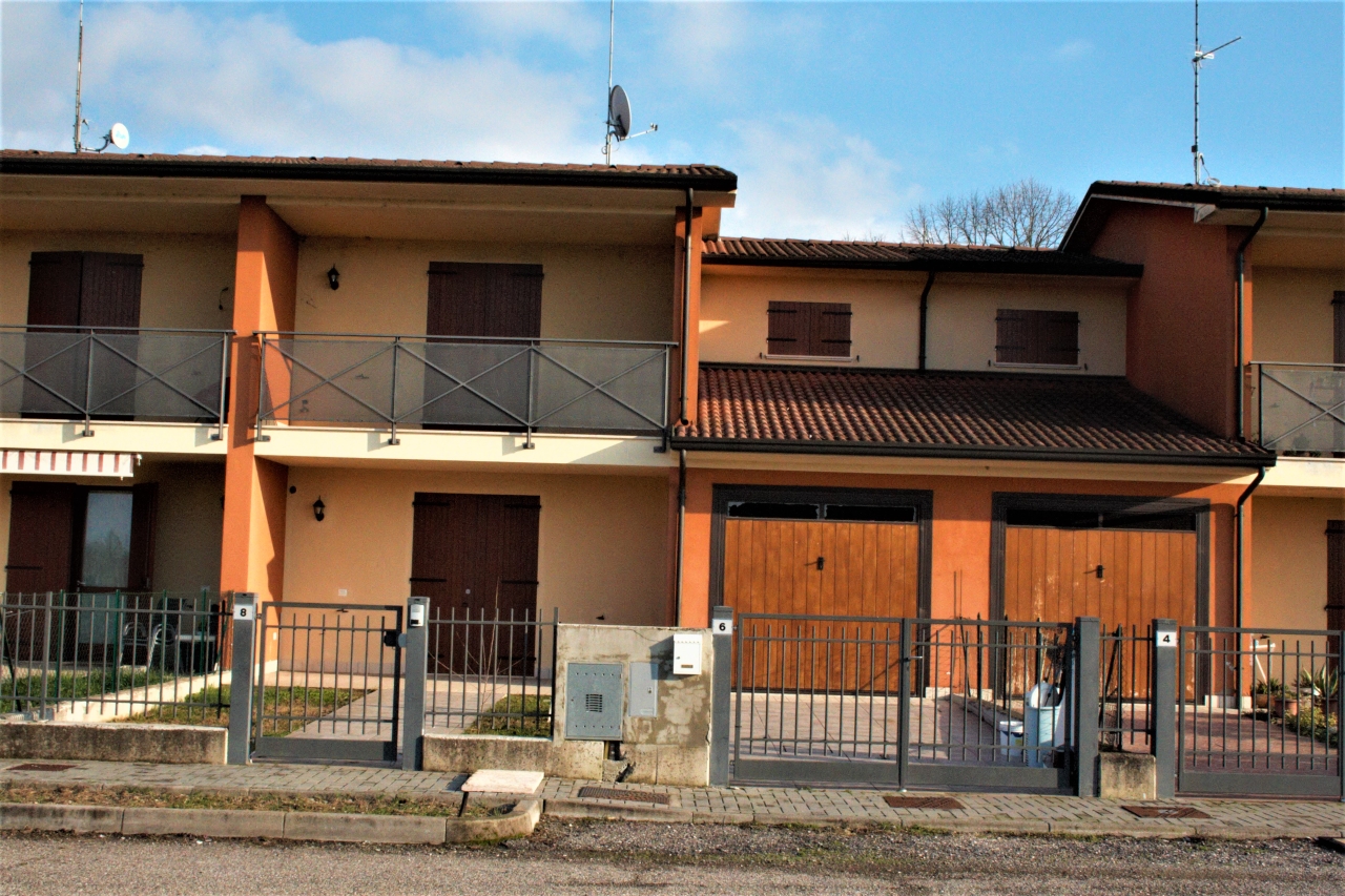 Villa a schiera in vendita a Ceresara