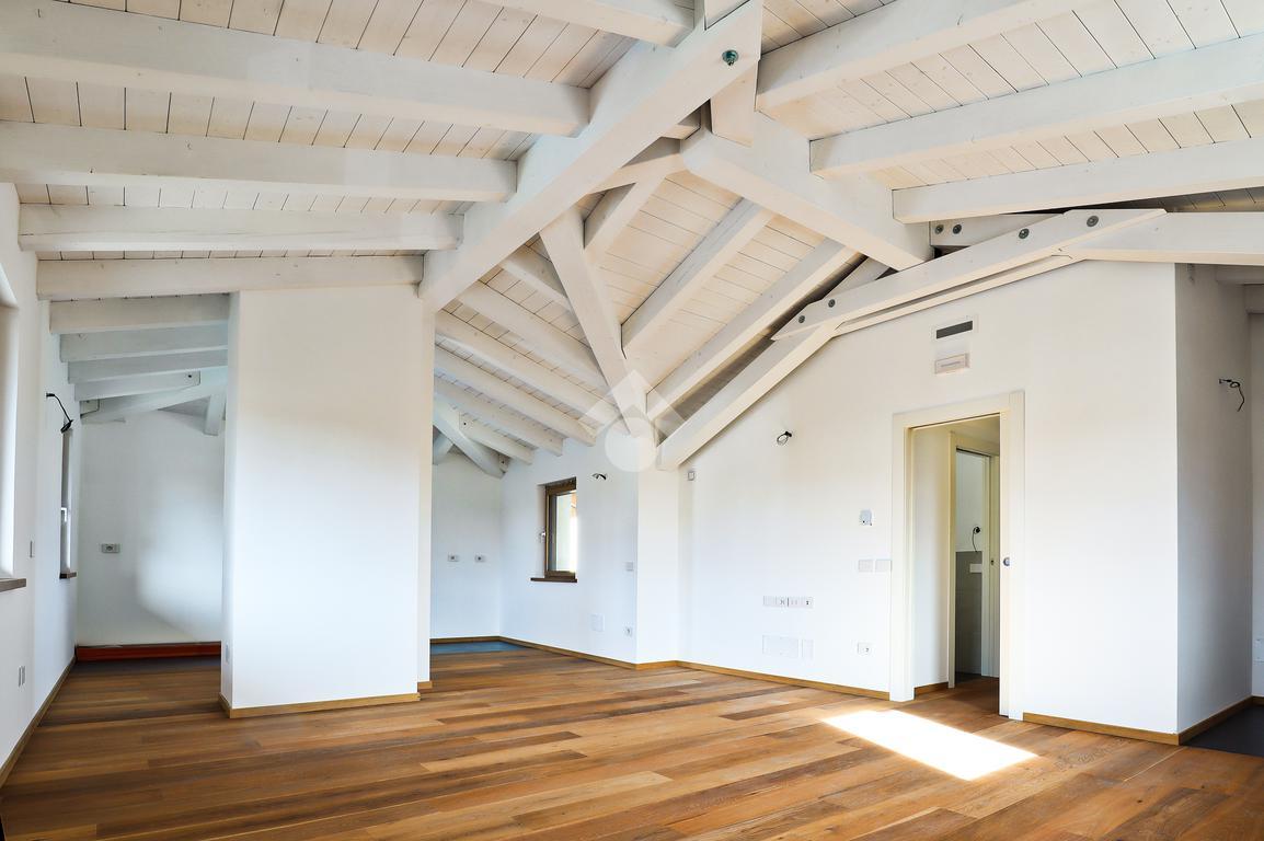 Appartamento in vendita a Tavagnacco