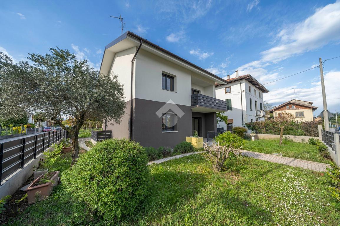 Villa in vendita a Tavagnacco