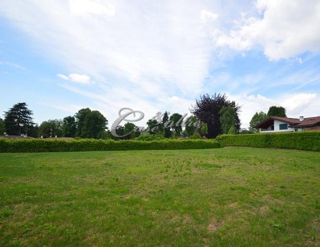 Terreno edificabile in vendita a Carimate