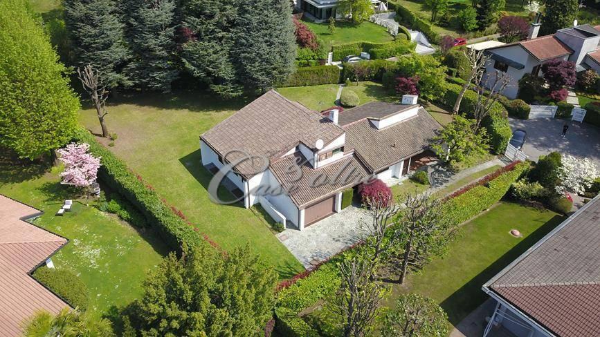 Villa in vendita a Carimate
