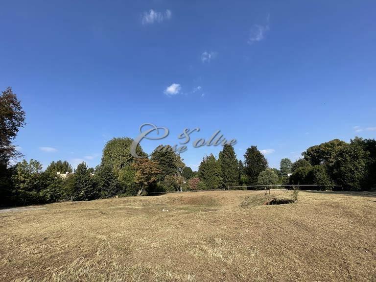 Terreno edificabile in vendita a Carimate