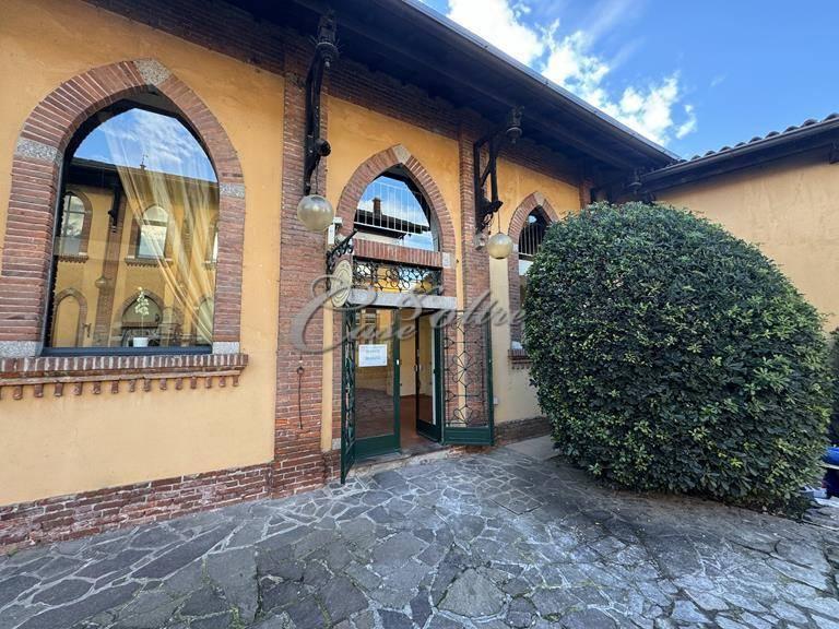 Negozio in vendita a Carimate