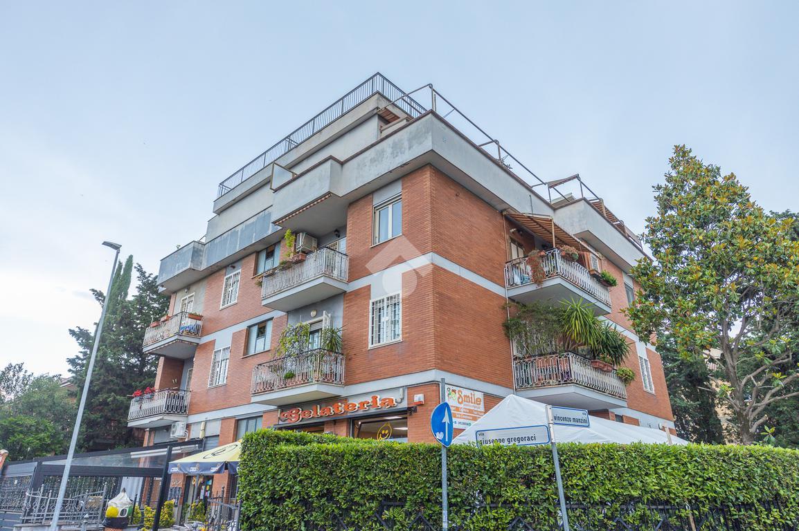 Appartamento in vendita a Roma