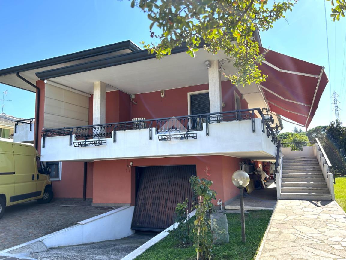 Villa in vendita a Casier