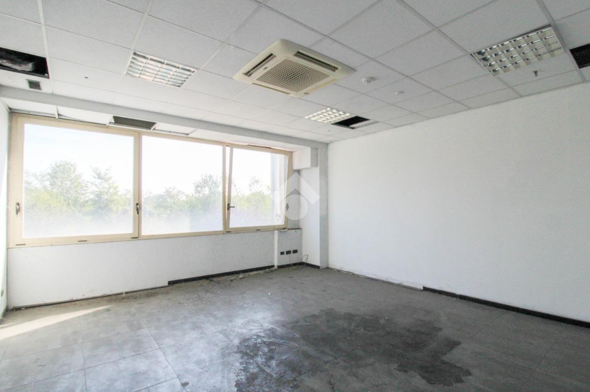 Ufficio in vendita a Capriate San Gervasio