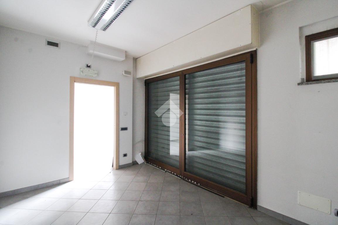 Negozio in vendita a Bergamo