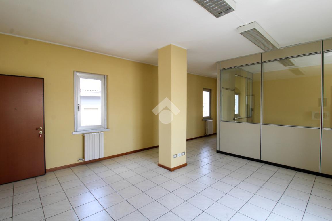 Ufficio in affitto a Lallio