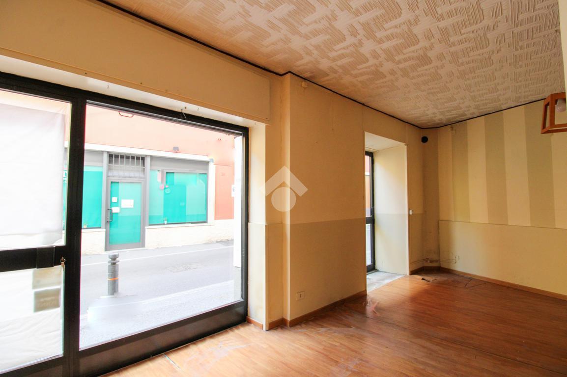 Negozio in affitto a Osio Sotto