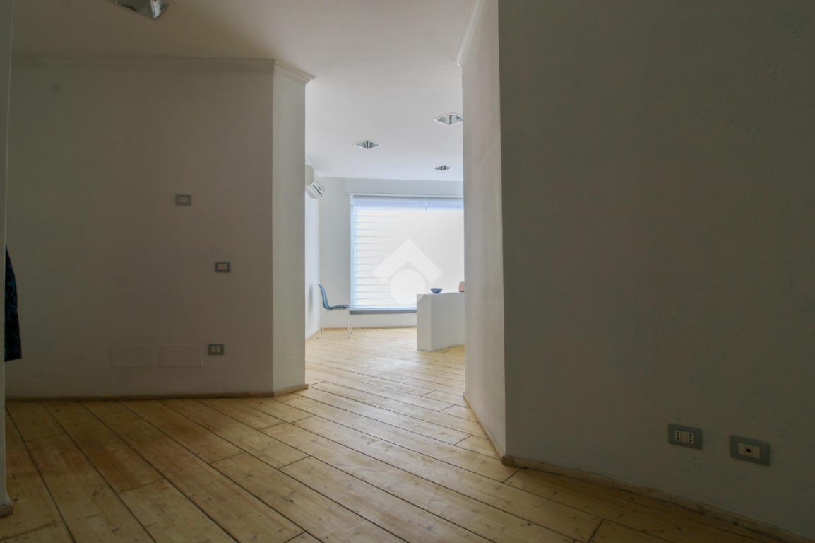 Ufficio in affitto a Osio Sotto