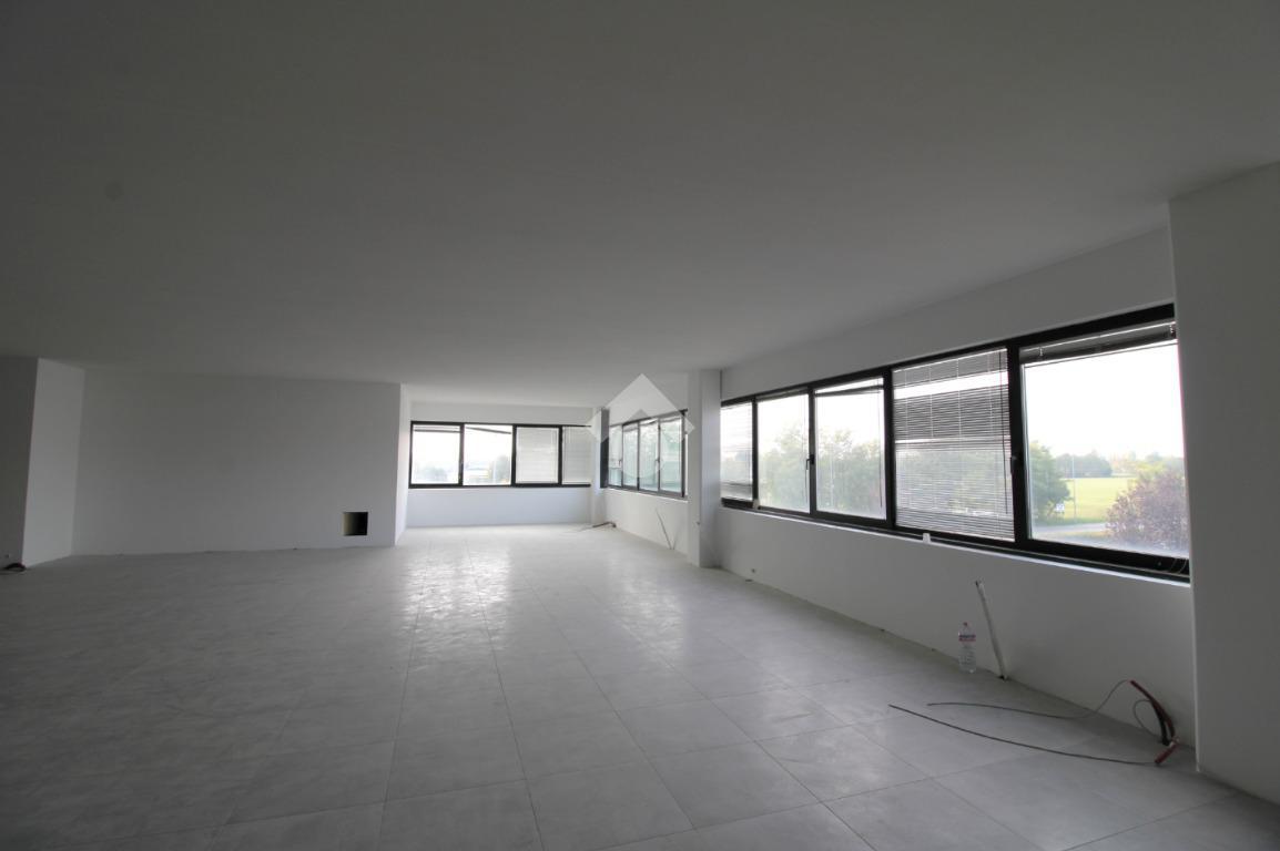 Ufficio in vendita a Lallio