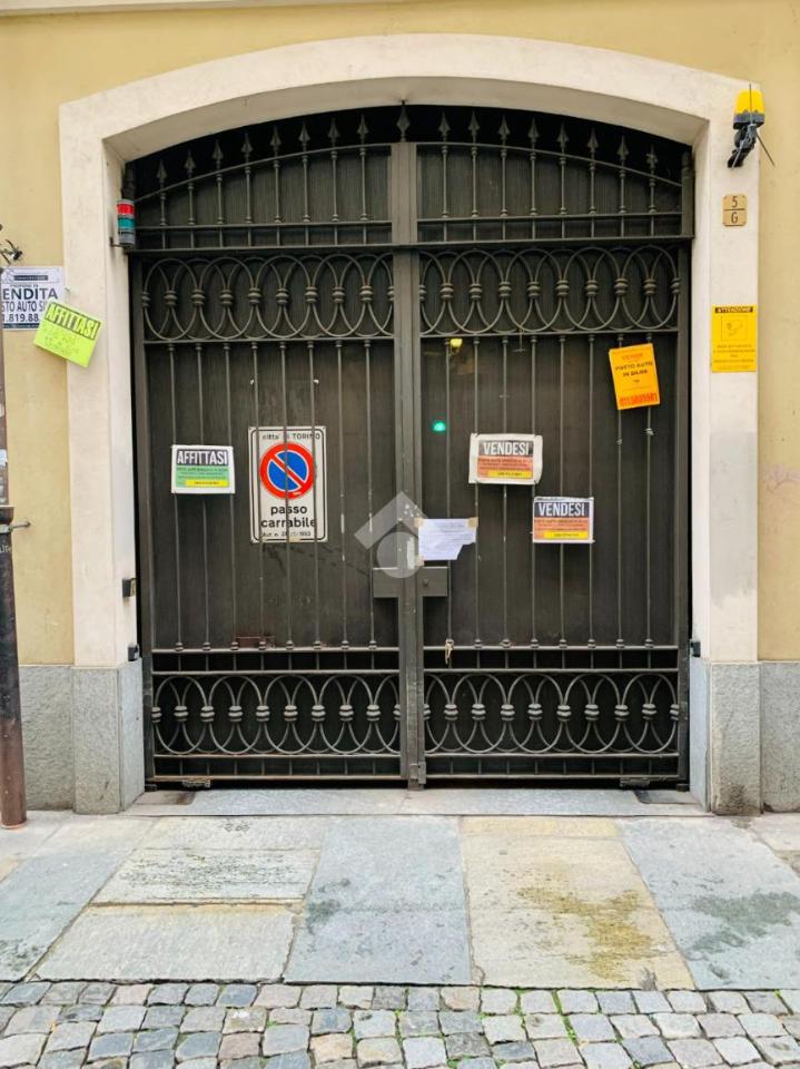 Box in vendita a Torino