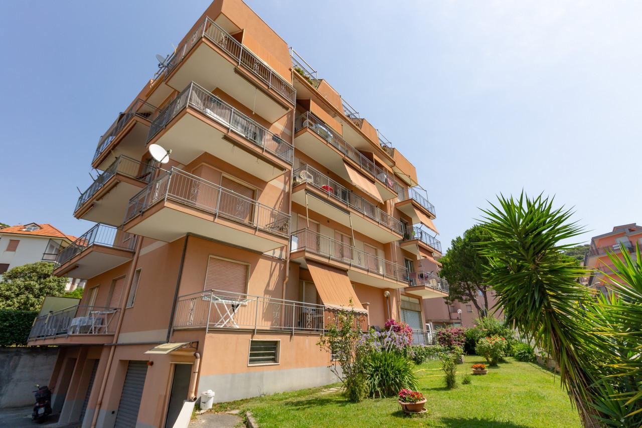 Appartamento in vendita a Andora