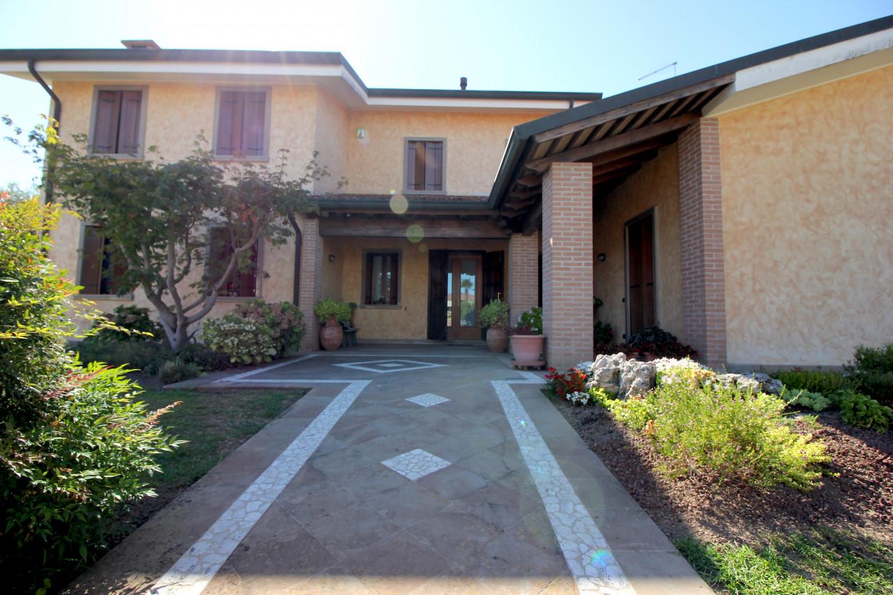 Villa in vendita a Grumolo Delle Abbadesse