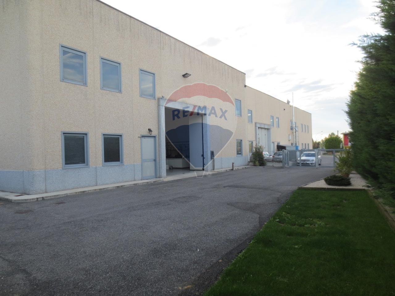 Capannone in vendita a Medole