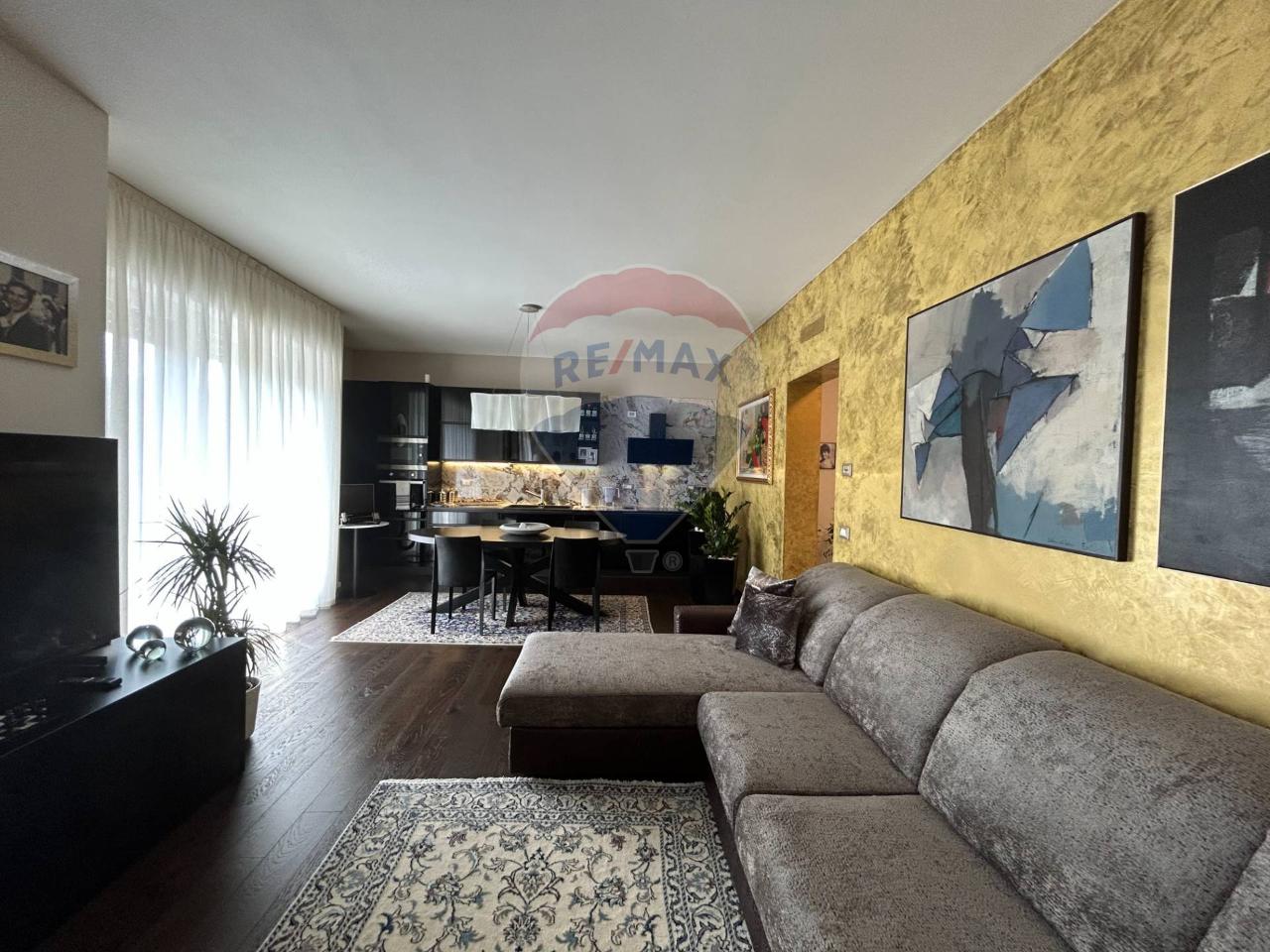 Appartamento in vendita a Peschiera Del Garda