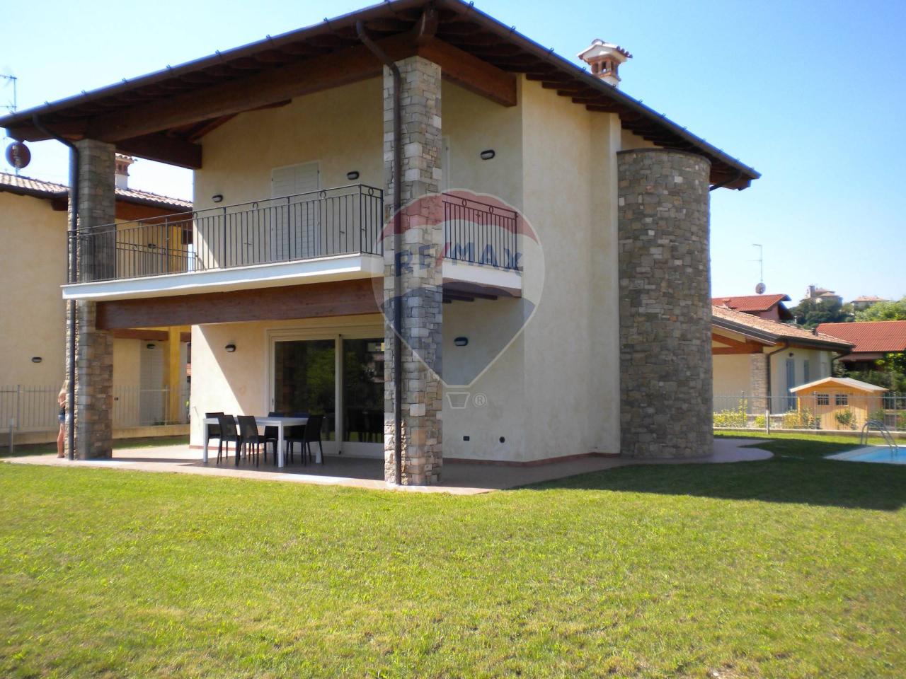 Villa in vendita a Manerba Del Garda
