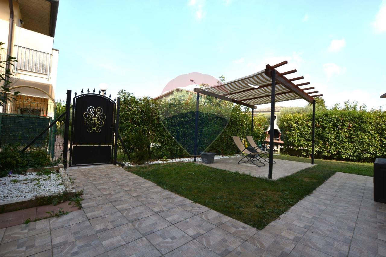 Villa a schiera in vendita a Castelnuovo Del Garda