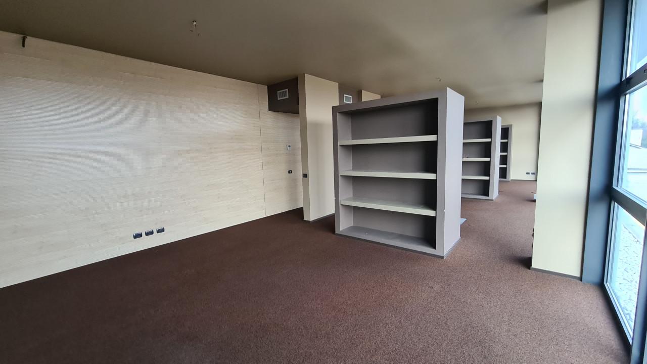 Ufficio in affitto a Zane'