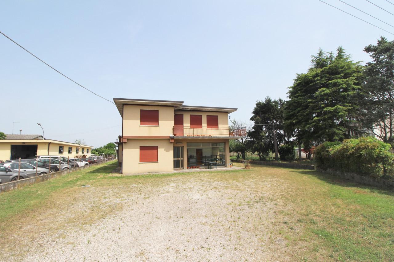 Casa indipendente in vendita a Bolzano Vicentino