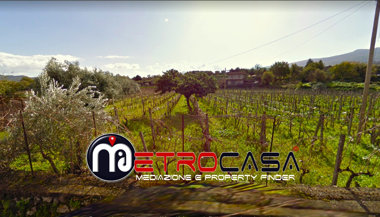 Terreno con rustico in vendita a Castiglione Di Sicilia